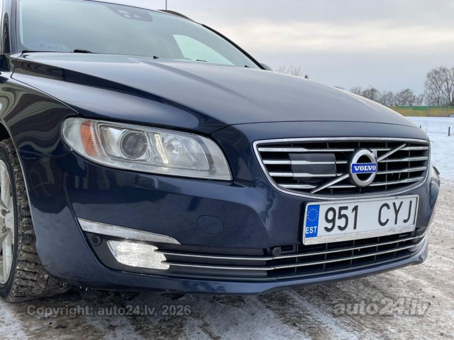 Blue Volvo V70 2015 in Tartu, with an engine capacity of 2.00 L and mileage of 244 thousand km for 7900 €, photo 9 on AUTOMOTO.COM.LV