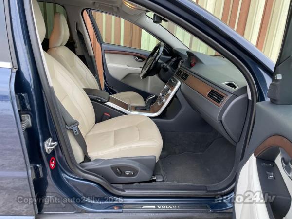 Zils Volvo V70 2015 Tartu, ar dzinēja tilpumu 2.00 L un nobraukumu 244 tūkst. km par 7900 €, foto 11 vietnē AUTOMOTO.COM.LV