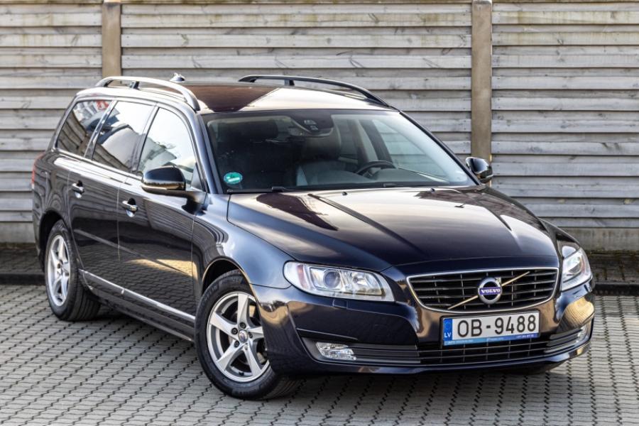 Zils Volvo V70 2015 Rīga, ar dzinēja tilpumu 2.00 L un nobraukumu 237 tūkst. km par 8890 €, foto 1 vietnē AUTOMOTO.COM.LV