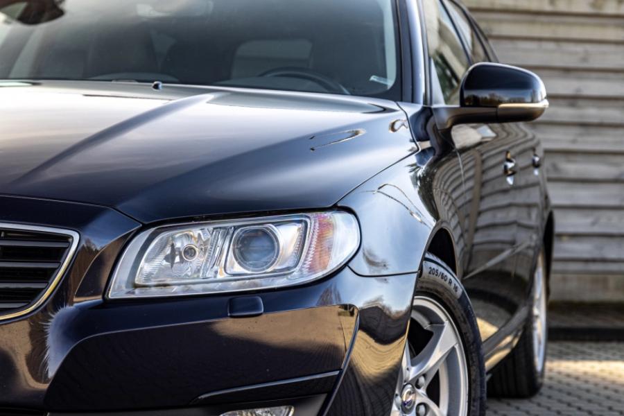 Zils Volvo V70 2015 Rīga, ar dzinēja tilpumu 2.00 L un nobraukumu 237 tūkst. km par 8890 €, foto 6 vietnē AUTOMOTO.COM.LV