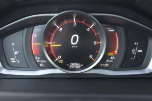 Zils Volvo V70 2015 Rīga, ar dzinēja tilpumu 2.00 L un nobraukumu 237 tūkst. km par 8890 €, foto 14 vietnē AUTOMOTO.COM.LV