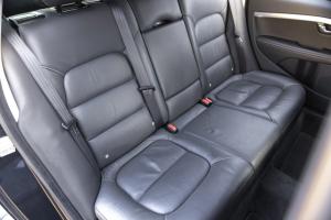 Zils Volvo V70 2015 Rīga, ar dzinēja tilpumu 2.00 L un nobraukumu 237 tūkst. km par 8890 €, foto 26 vietnē AUTOMOTO.COM.LV