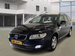 Zils Volvo V70 2015 Rīga, ar dzinēja tilpumu 2.00 L un nobraukumu 237 tūkst. km par 8890 €, foto 36 vietnē AUTOMOTO.COM.LV
