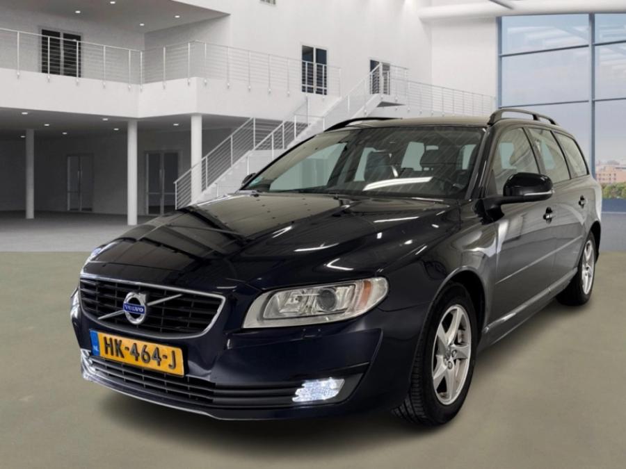 Zils Volvo V70 2015 Rīga, ar dzinēja tilpumu 2.00 L un nobraukumu 237 tūkst. km par 8890 €, foto 36 vietnē AUTOMOTO.COM.LV