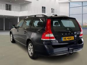 Zils Volvo V70 2015 Rīga, ar dzinēja tilpumu 2.00 L un nobraukumu 237 tūkst. km par 8890 €, foto 38 vietnē AUTOMOTO.COM.LV
