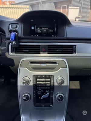 Blue Volvo V70 2015 in Alytus, with an engine capacity of 2.00 L and mileage of 292 thousand km for 4950 €, photo 13 on AUTOMOTO.COM.LV