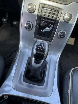 Blue Volvo V70 2015 in Alytus, with an engine capacity of 2.00 L and mileage of 292 thousand km for 4950 €, photo 18 on AUTOMOTO.COM.LV