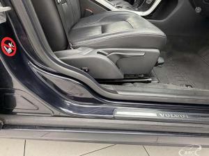 Blue Volvo V70 2015 in Vilnius, with an engine capacity of 1.97 L and mileage of 360 thousand km for 6500 €, photo 8 on AUTOMOTO.COM.LV
