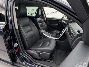 Blue Volvo V70 2015 in Vilnius, with an engine capacity of 1.97 L and mileage of 360 thousand km for 6500 €, photo 9 on AUTOMOTO.COM.LV