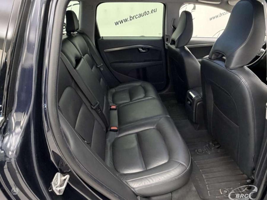 Blue Volvo V70 2015 in Vilnius, with an engine capacity of 1.97 L and mileage of 360 thousand km for 6500 €, photo 12 on AUTOMOTO.COM.LV