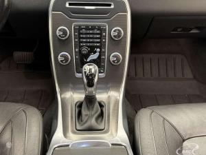 Blue Volvo V70 2015 in Vilnius, with an engine capacity of 1.97 L and mileage of 360 thousand km for 6500 €, photo 19 on AUTOMOTO.COM.LV