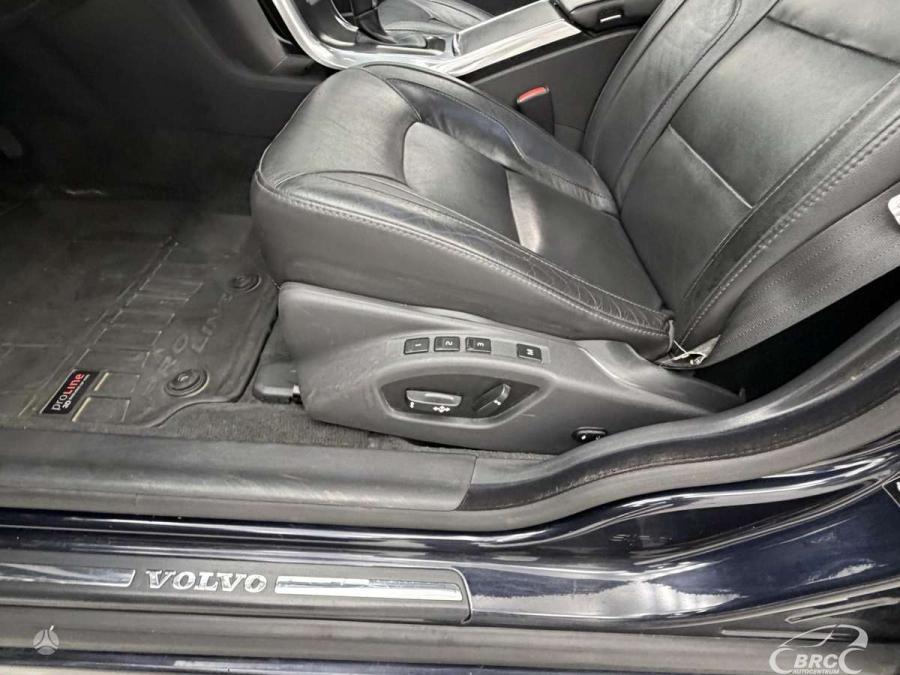 Blue Volvo V70 2015 in Vilnius, with an engine capacity of 1.97 L and mileage of 360 thousand km for 6500 €, photo 23 on AUTOMOTO.COM.LV
