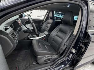 Blue Volvo V70 2015 in Vilnius, with an engine capacity of 1.97 L and mileage of 360 thousand km for 6500 €, photo 24 on AUTOMOTO.COM.LV