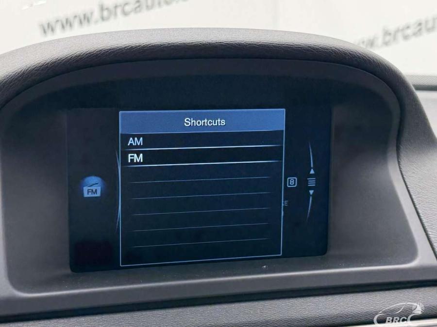 Blue Volvo V70 2015 in Vilnius, with an engine capacity of 1.97 L and mileage of 360 thousand km for 6500 €, photo 30 on AUTOMOTO.COM.LV