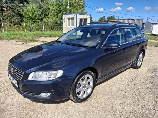 Zils Volvo V70 2015 Rīga, ar dzinēja tilpumu 2.40 L un nobraukumu 0 tūkst. km par 7995 €, foto 1 vietnē AUTOMOTO.COM.LV