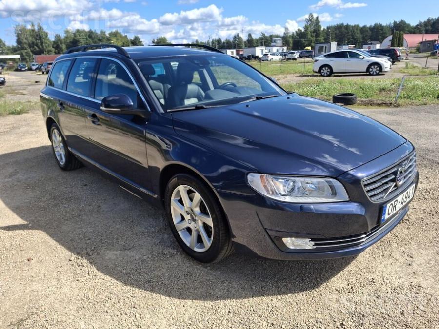 Blue Volvo V70 2015 in Riga, with an engine capacity of 2.40 L and mileage of 0 thousand km for 7995 €, photo 5 on AUTOMOTO.COM.LV