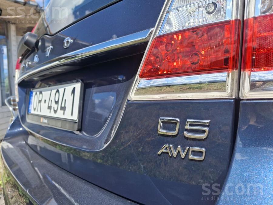 Blue Volvo V70 2015 in Riga, with an engine capacity of 2.40 L and mileage of 0 thousand km for 7995 €, photo 8 on AUTOMOTO.COM.LV