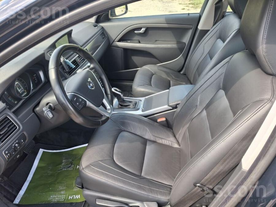 Blue Volvo V70 2015 in Riga, with an engine capacity of 2.40 L and mileage of 0 thousand km for 7995 €, photo 9 on AUTOMOTO.COM.LV