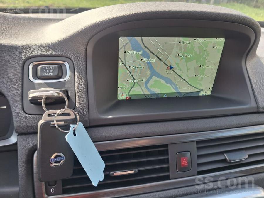 Blue Volvo V70 2015 in Riga, with an engine capacity of 2.40 L and mileage of 0 thousand km for 7995 €, photo 16 on AUTOMOTO.COM.LV