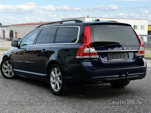 Zils Volvo V70 2015 Tartu, ar dzinēja tilpumu 2.00 L un nobraukumu 290 tūkst. km par 8499 €, foto 3 vietnē AUTOMOTO.COM.LV
