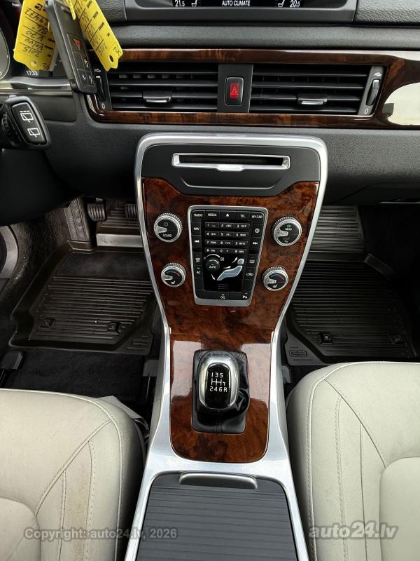 Zils Volvo V70 2015 Tartu, ar dzinēja tilpumu 2.00 L un nobraukumu 290 tūkst. km par 8499 €, foto 11 vietnē AUTOMOTO.COM.LV