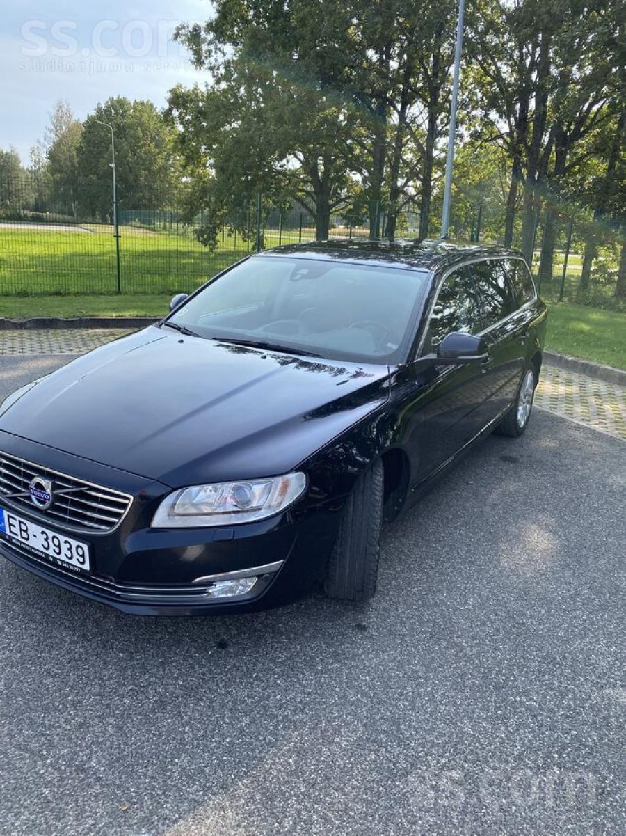 Zils Volvo V70 2015 Valmiera, ar dzinēja tilpumu 2.00 L un nobraukumu 338 tūkst. km par 6500 €, foto 3 vietnē AUTOMOTO.COM.LV