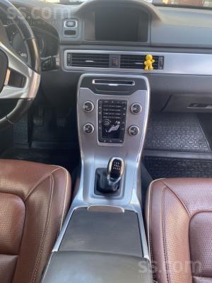 Zils Volvo V70 2015 Valmiera, ar dzinēja tilpumu 2.00 L un nobraukumu 338 tūkst. km par 6500 €, foto 11 vietnē AUTOMOTO.COM.LV