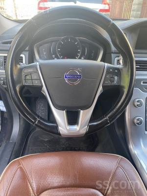 Zils Volvo V70 2015 Valmiera, ar dzinēja tilpumu 2.00 L un nobraukumu 338 tūkst. km par 6500 €, foto 14 vietnē AUTOMOTO.COM.LV