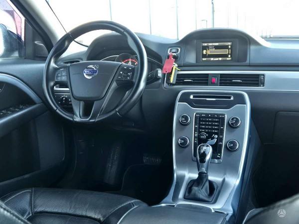 Zils Volvo V70 2016 Viļņa, ar dzinēja tilpumu 2.40 L un nobraukumu 268 tūkst. km par 8450 €, foto 9 vietnē AUTOMOTO.COM.LV