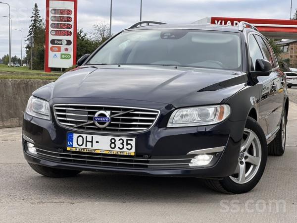 Blue Volvo V70 2016 in Jekabpils, with an engine capacity of 2.00 L and mileage of 340 thousand km for 8500 €, photo 1 on AUTOMOTO.COM.LV