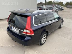 Blue Volvo V70 2016 in Jekabpils, with an engine capacity of 2.00 L and mileage of 340 thousand km for 8500 €, photo 6 on AUTOMOTO.COM.LV
