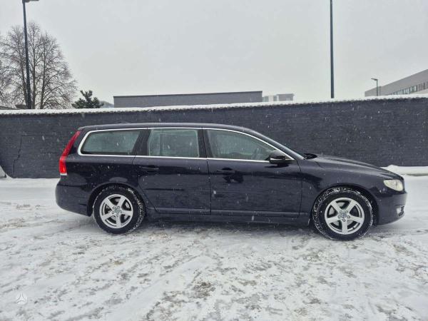 Zils Volvo V70 2016 Kauņa, ar dzinēja tilpumu 1.97 L un nobraukumu 250 tūkst. km par 6450 €, foto 2 vietnē AUTOMOTO.COM.LV