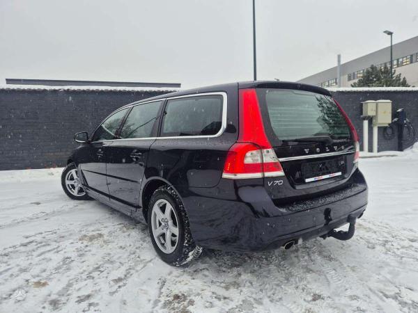 Zils Volvo V70 2016 Kauņa, ar dzinēja tilpumu 1.97 L un nobraukumu 250 tūkst. km par 6450 €, foto 6 vietnē AUTOMOTO.COM.LV