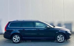 Blue Volvo V70 2016 in Tallinn, with an engine capacity of 2.00 L and mileage of 225 thousand km for 9999 €, photo 5 on AUTOMOTO.COM.LV