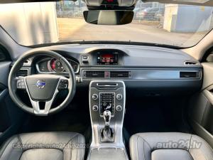 Blue Volvo V70 2016 in Tallinn, with an engine capacity of 2.00 L and mileage of 225 thousand km for 9999 €, photo 7 on AUTOMOTO.COM.LV
