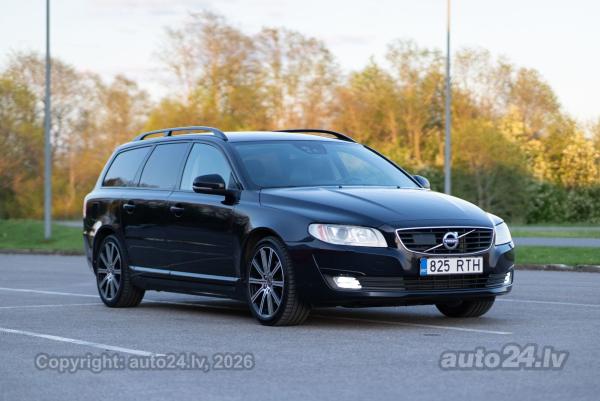 Blue Volvo V70 2016 in Tallinn, with an engine capacity of 2.00 L and mileage of 245 thousand km for 11900 €, photo 2 on AUTOMOTO.COM.LV