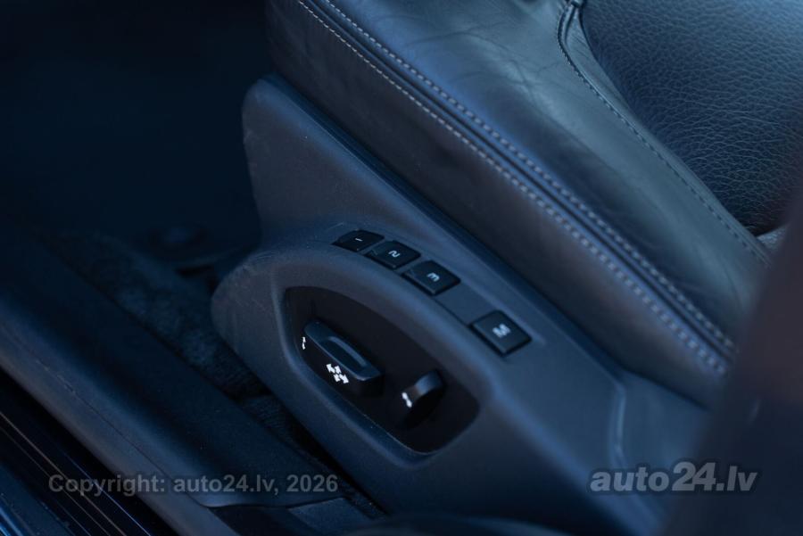 Blue Volvo V70 2016 in Tallinn, with an engine capacity of 2.00 L and mileage of 245 thousand km for 11900 €, photo 21 on AUTOMOTO.COM.LV