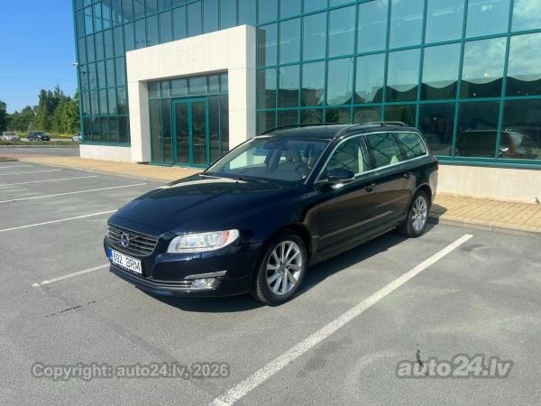 Blue Volvo V70 2016 in Tallinn, with an engine capacity of 2.40 L and mileage of 123 thousand km for 16000 €, photo 1 on AUTOMOTO.COM.LV