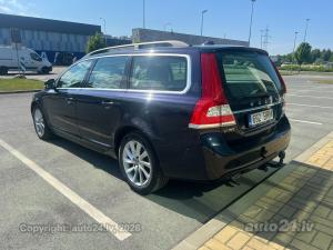 Blue Volvo V70 2016 in Tallinn, with an engine capacity of 2.40 L and mileage of 123 thousand km for 16000 €, photo 8 on AUTOMOTO.COM.LV