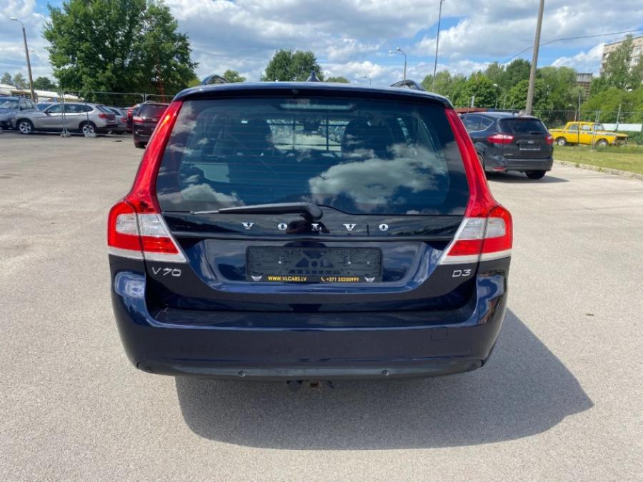 Zils Volvo V70 2016 Rīga, ar dzinēja tilpumu 2.00 L un nobraukumu 194 tūkst. km par 10450 €, foto 5 vietnē AUTOMOTO.COM.LV