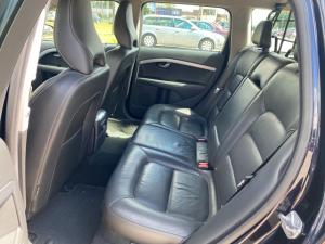 Zils Volvo V70 2016 Rīga, ar dzinēja tilpumu 2.00 L un nobraukumu 194 tūkst. km par 10450 €, foto 9 vietnē AUTOMOTO.COM.LV