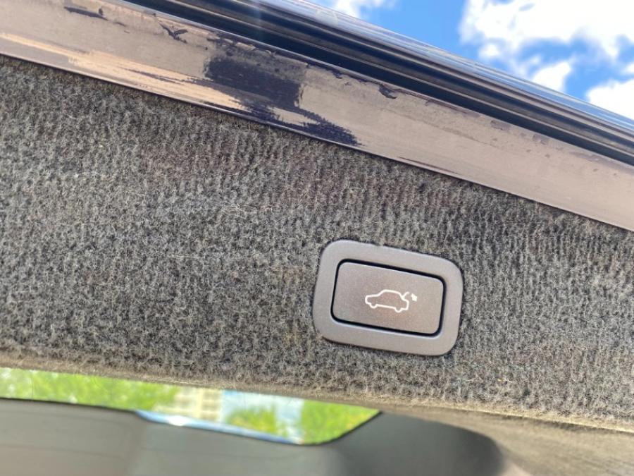 Zils Volvo V70 2016 Rīga, ar dzinēja tilpumu 2.00 L un nobraukumu 194 tūkst. km par 10450 €, foto 11 vietnē AUTOMOTO.COM.LV