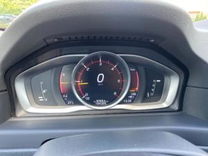 Zils Volvo V70 2016 Rīga, ar dzinēja tilpumu 2.00 L un nobraukumu 194 tūkst. km par 10450 €, foto 17 vietnē AUTOMOTO.COM.LV