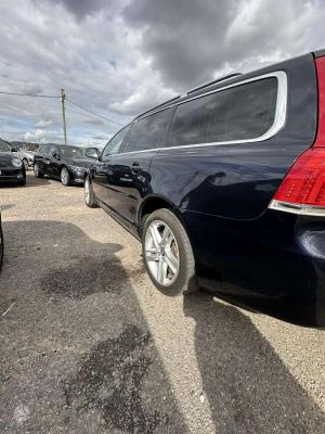 Zils Volvo V70 2016 Kauņa, ar dzinēja tilpumu 1.98 L un nobraukumu 263 tūkst. km par 6750 €, foto 7 vietnē AUTOMOTO.COM.LV