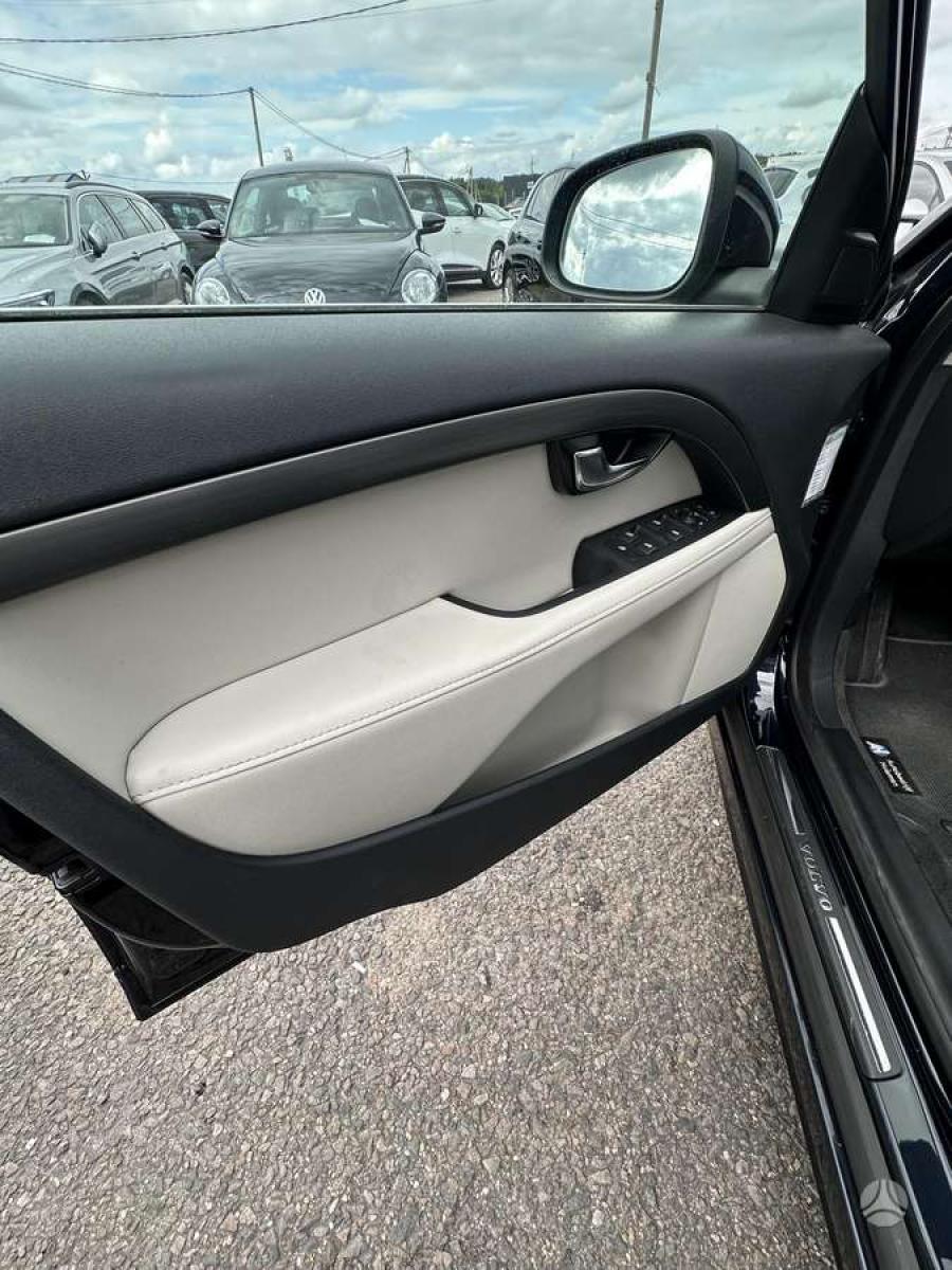 Zils Volvo V70 2016 Kauņa, ar dzinēja tilpumu 1.98 L un nobraukumu 263 tūkst. km par 6750 €, foto 13 vietnē AUTOMOTO.COM.LV