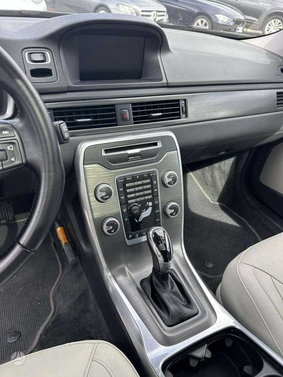 Zils Volvo V70 2016 Kauņa, ar dzinēja tilpumu 1.98 L un nobraukumu 263 tūkst. km par 6750 €, foto 22 vietnē AUTOMOTO.COM.LV