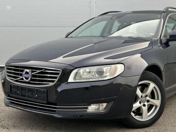 Volvo V70 2016 in Utena on AUTOMOTO.COM.LV Blue Volvo V70 2016 in Utena, with an engine capacity of 1.97 L and mileage of 288 thousand km for 6350 €, photo 4 on AUTOMOTO.COM.LV