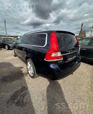 Zils Volvo V70 2016 Daugavpils, ar dzinēja tilpumu 2.00 L un nobraukumu 0 tūkst. km par 10350 €, foto 6 vietnē AUTOMOTO.COM.LV