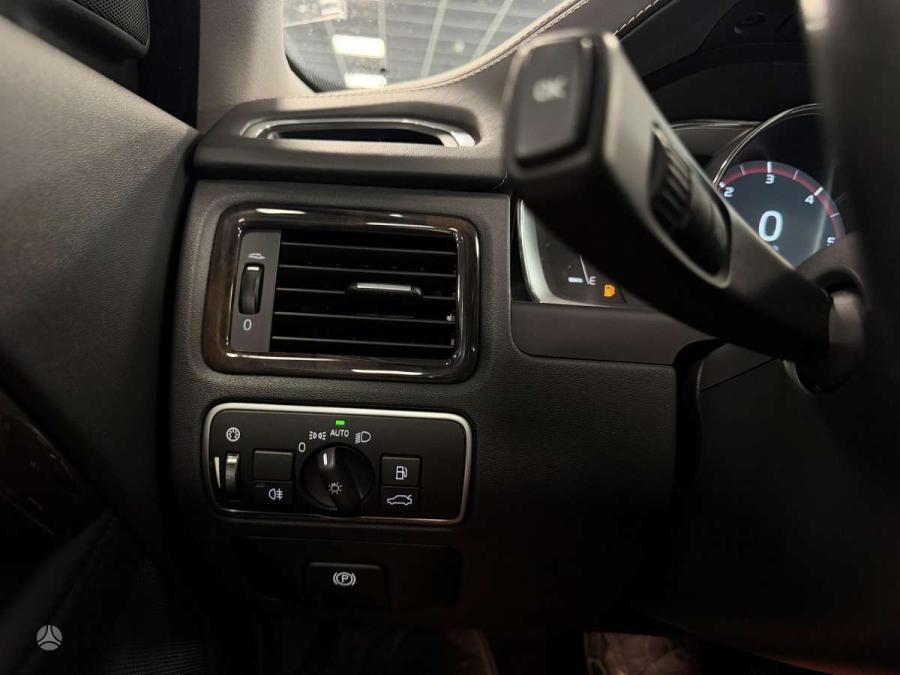 Zils Volvo V70 2016 Klaipėda, ar dzinēja tilpumu 1.97 L un nobraukumu 281 tūkst. km par 8900 €, foto 24 vietnē AUTOMOTO.COM.LV