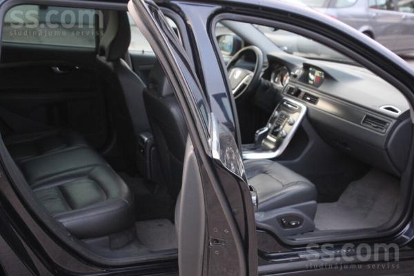 Zils Volvo V70 2016 Tukums, ar dzinēja tilpumu 2.00 L un nobraukumu 360 tūkst. km par 5200 €, foto 3 vietnē AUTOMOTO.COM.LV